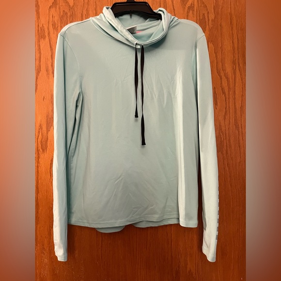 Victoria's Secret | Tops | Victorias Secret Scoop Neck Dry Fit | Poshmark